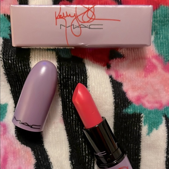 MAC Cosmetics | Makeup | Mac X Kelly Osbourne Satin Lipstick Kelly ...